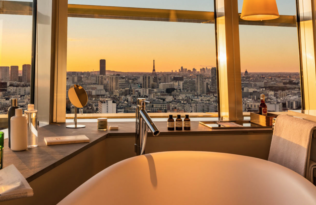 Ouverture : prenez de la hauteur au TOO Hôtel ! - AJ Conseil